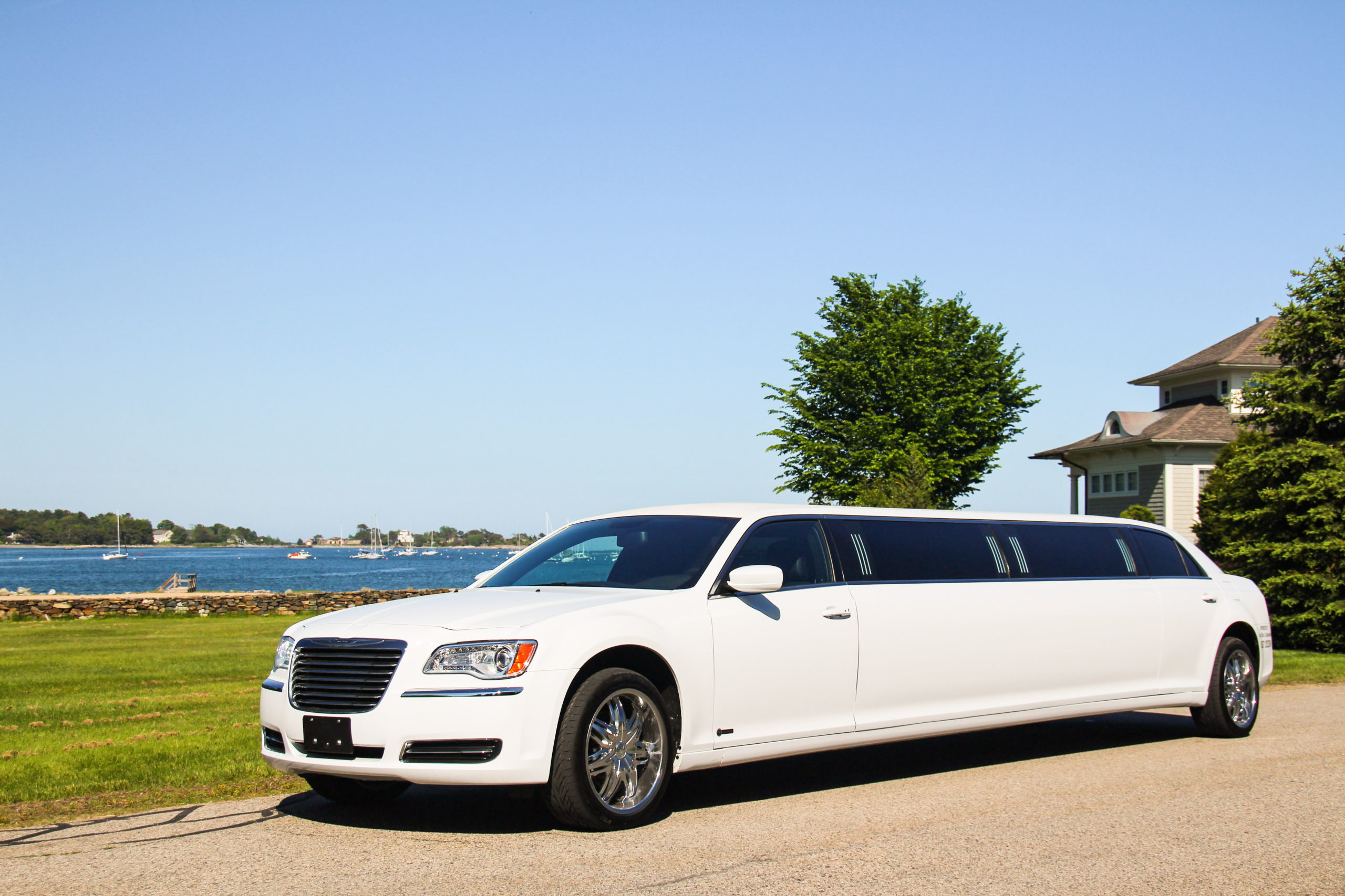LIMOUSINE CHAUFFEUR HIRE IN NEW YORK