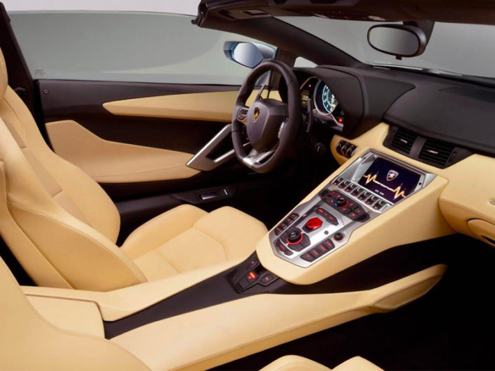 HIRE LAMBORGHINI AVENTADOR ROADSTER - BOOKING IN DUBAI