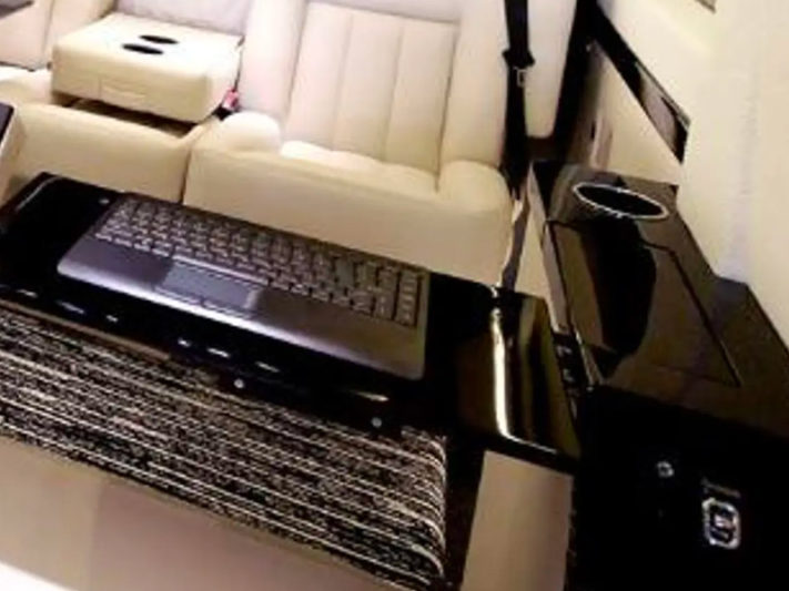 MERCEDES BENZ SPRINTER JET CHAUFFEUR HIRE MIAMI