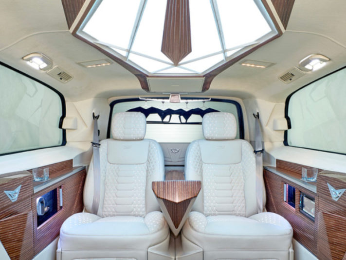 MERCEDES BENZ JET CLASS CHAUFFEUR HIRE IN DUBAI