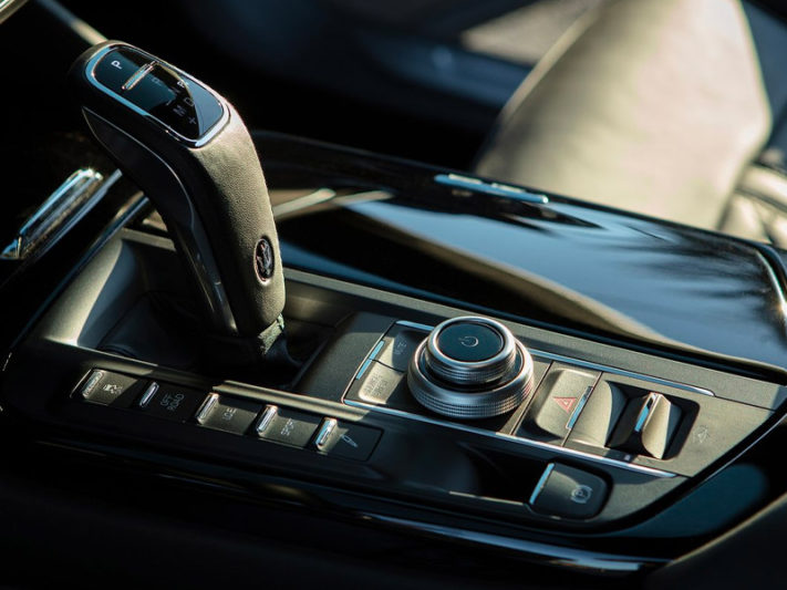 HIRE MASERATI LEVANTE - IN ROME