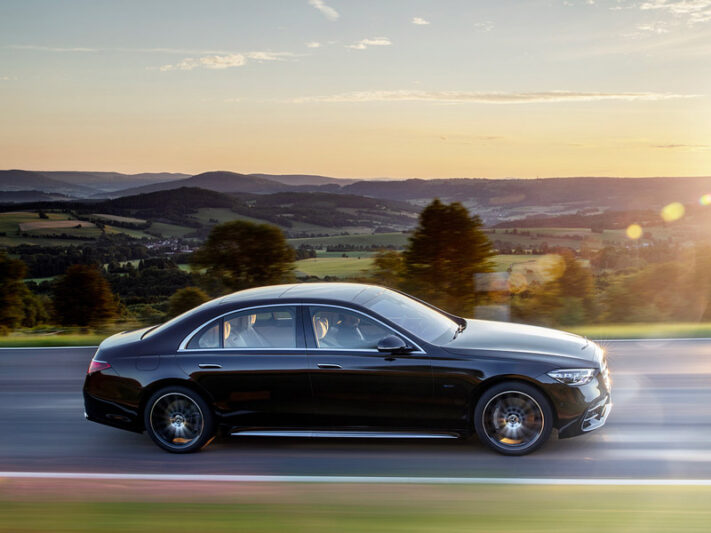 MERCEDES BENZ S CLASS CHAUFFEUR HIRE IN LAGOS