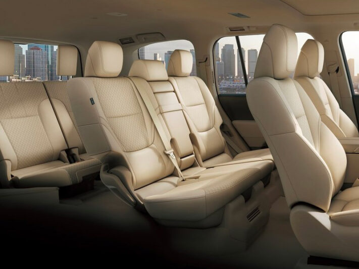 TOYOTA LAND CRUISER CHAUFFEUR HIRE IN LAGOS