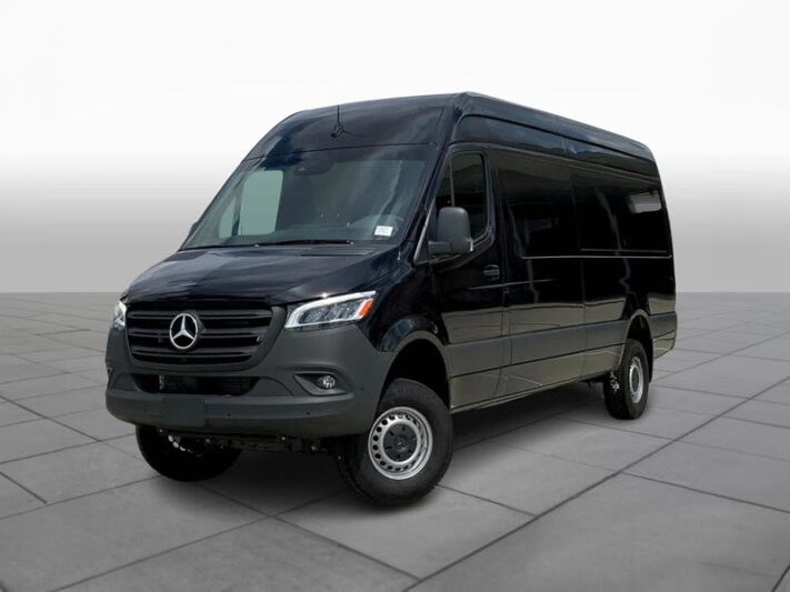 MERCEDES BENZ SPRINTER CHAUFFEUR HIRE IN WARSAW