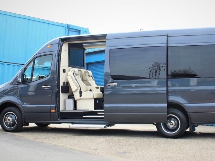 MERCEDES BENZ JET CLASS CHAUFFEUR HIRE IN RIYADH