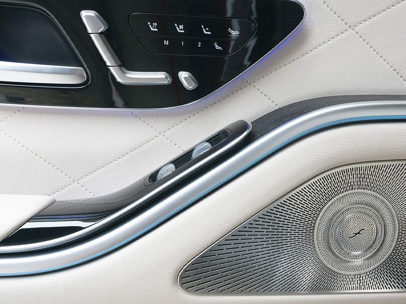 HIRE MERCEDES BENZ S580 - BOOKING IN HOUSTON